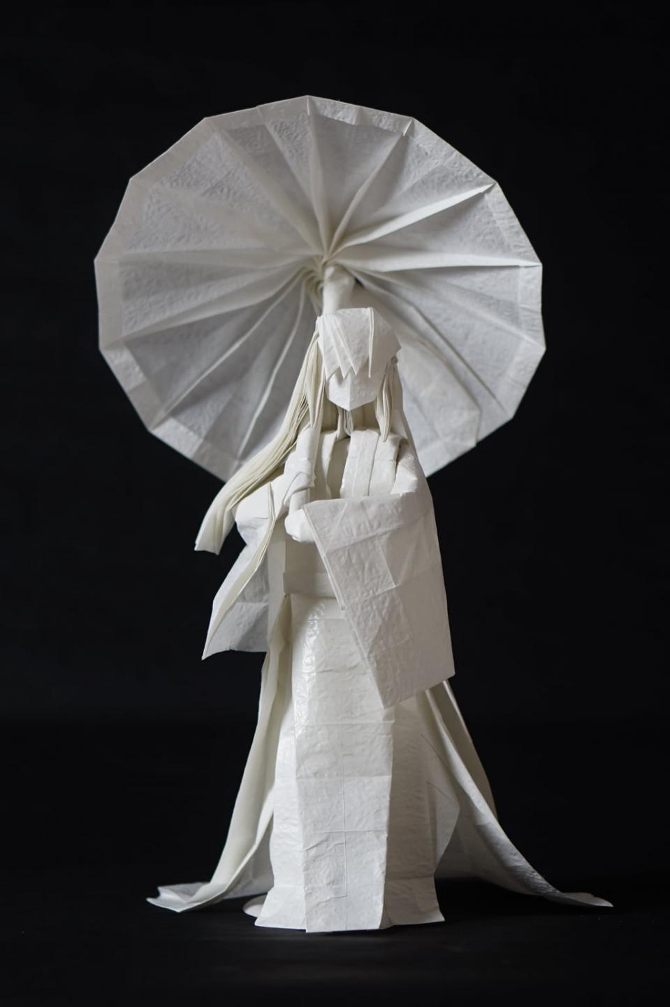 FA06 Walking in the rain | CFC Origami